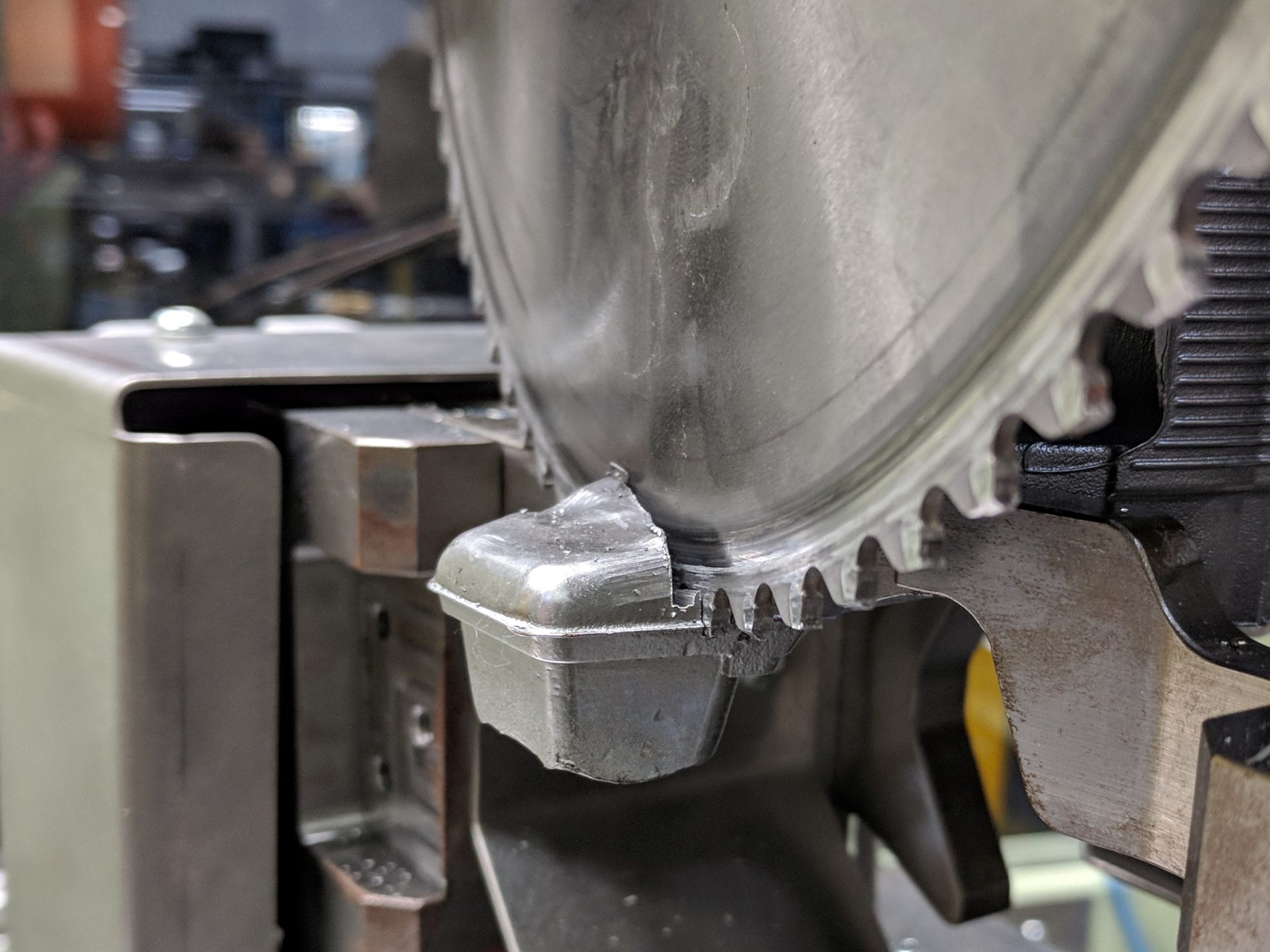 Robotic Gravity Die Casting | Kinemetrix